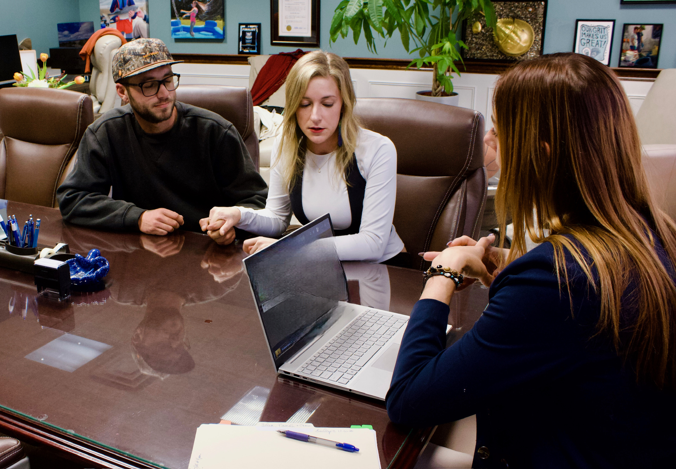 How to Choose the Right Estate Planning Attorney for Your Family ...